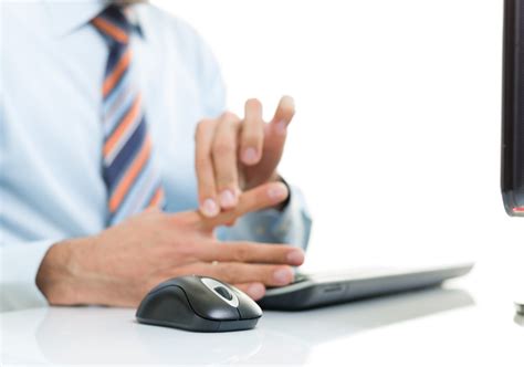 Twitching Index Finger From Computer Mouse Use Solutions Scary Symptoms