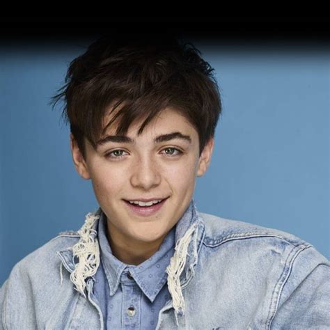 Sintético 103 Foto Películas Y Programas De Tv De Asher Angel El último
