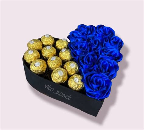 Rosas Eternas Con Chocolates Cestas De Regalo Para Hombres Regalos
