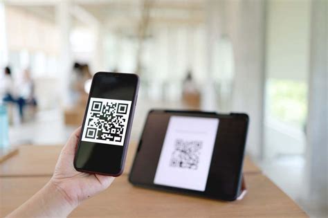 Qr Codes Vs Barcodes And The Key Differences Annmarie John