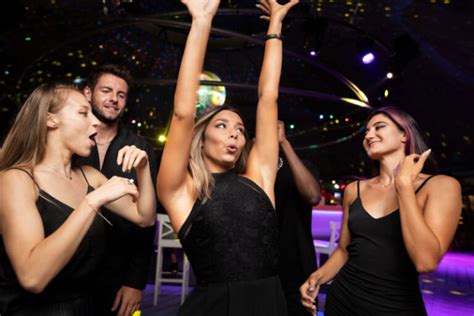 Swingers Party Kim Są Swingersi I Jak Wyglądają Ich Imprezy Kobietamawplywpl