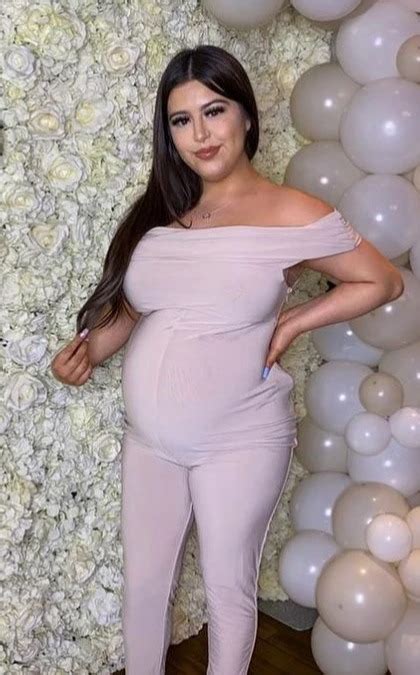 8 Hot Sexy Sophia Grace Brownlee Bikini Pics