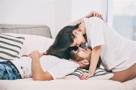 This Is How Often Happy Long Term Couples Have Sex — Do You Meet The Magic Number