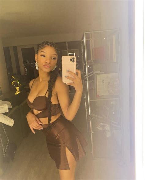 Halle Bailey Nude And Leaked Ariel 36 Photos Video The Fappening