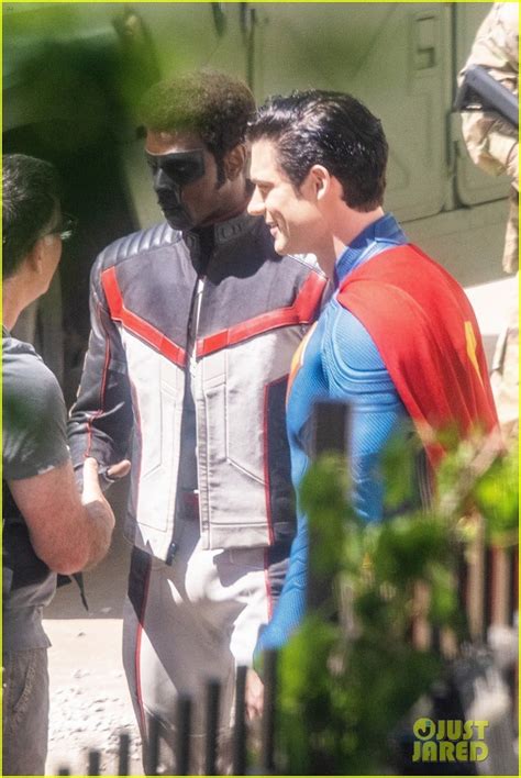 Superman Set Photos Show David Corenswet S Superhero Edi Gathegi S