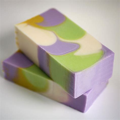 Soap Challenge Tallandskinny Shimmy Soap Technique Diy Christmas Presents Soap Packaging