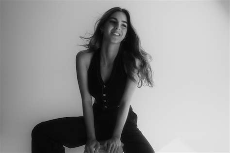 Emily Feld Que Models