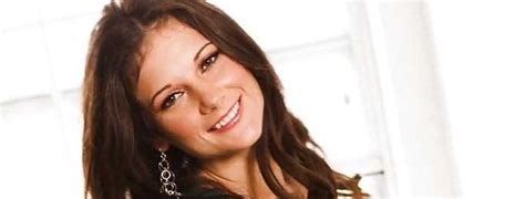 Mandy Flores A Complete Biography Including Age Height Figure And