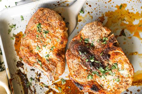 Easy And Juicy Oven Baked Bone In Pork Chops Real Simple Good
