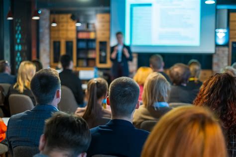 Ten Advantages Of Face To Face Instructor Led Training Chief Learning