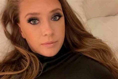 Kagney Linn Karter Estrela De Filmes Adultos Falece Aos 36 Anos