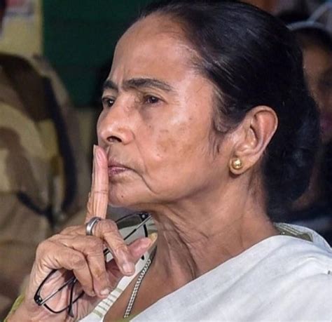 ममता के मालदा में आदिवासी महिलाओं को नग्न कर पीटा हे पक्षकारों सिर्फ मणिपुर पर ही बोलोगे या