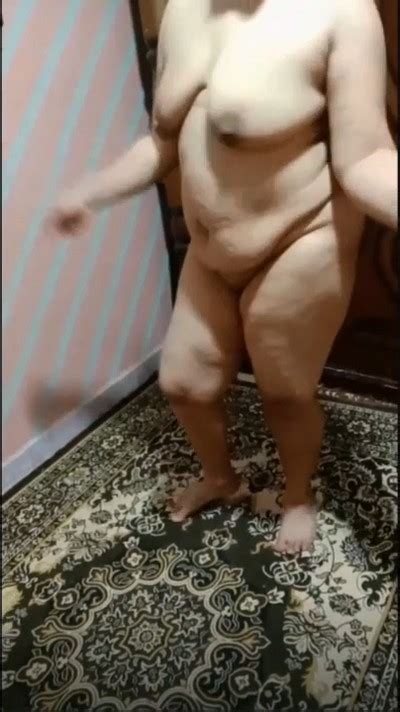 سكس نونة الكلبوظة تمص الزب وتتناك خلفي جامد الفن والجمال