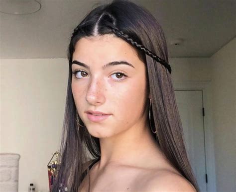 Charli Damelio First To Reach 100 Million Followers On Tiktok Diply