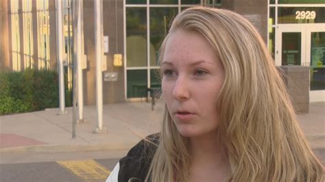 High School Cheerleader Forced Into Splits By Coach The World Is A Scary Place Cbs News