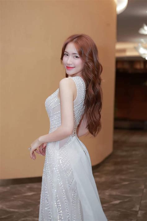 Vietnam Sexy Celebs on Twitter Hòa Minzy cực kỳ xinh đẹp