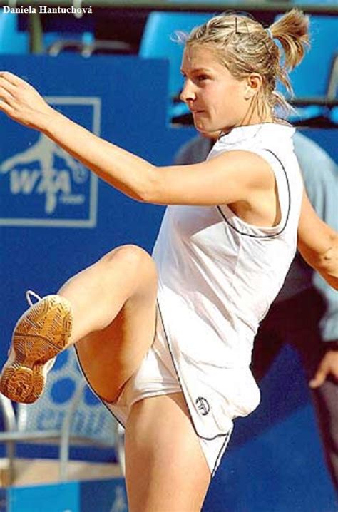 Martina Hingis Oops