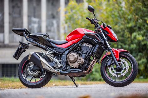 Honda Cb F Confronto Naked A Red Live
