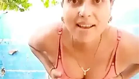 德西 女孩 2 跳舞 xHamster