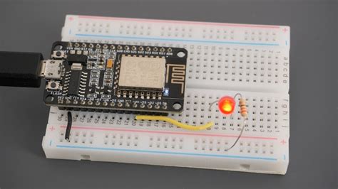 ESP8266 NodeMCU PWM Avec Arduino IDE Dim LED Sortie Analogique
