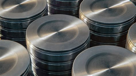Making Realistic PBR Materials Part 2 Metal Blender Guru