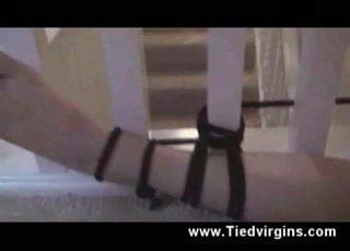 재갈을 묶고 오르가즘을 느끼다 xHamster