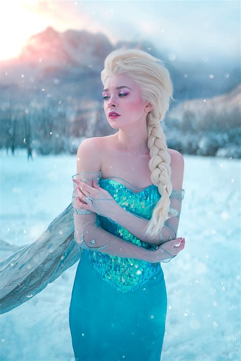 Elsa From Frozen Cosplay