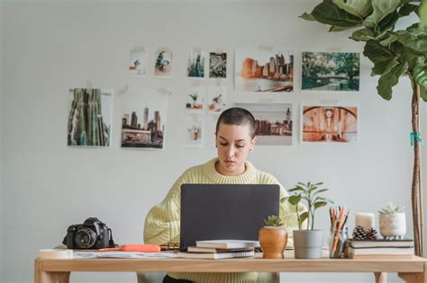 7 Bahan Ajar Yang Bisa Dibuat Menggunakan Aplikasi Canva