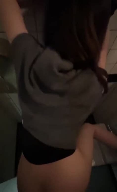 결국 화장실로 직행한 발정난 극장커플 짧은거 547527번 야동 검색어 발정난 야동코리아 RED