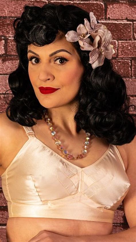 Pin Von Pilgrim Auf I Do Love A Nice Bra Büstenhalter Büste Halte Durch
