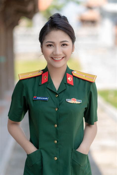 Chiêm ngưỡng 25 Hình ảnh nữ công an xinh đẹp khả ái nhất