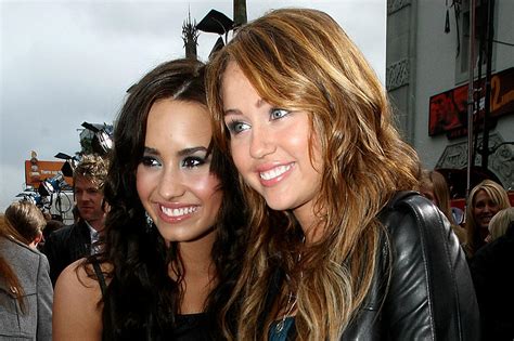 Demi Lovato And Miley Cyrus Joke About Being Gay At 14