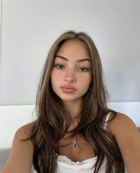 Ava Alfaro On Instagram 🕊🤍⛅️ Pretty Nose Aloe Vera Hair Mask Bad Girl Aesthetic