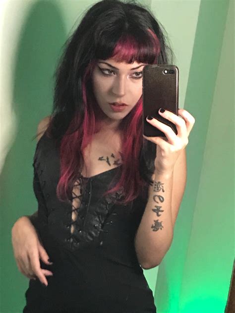 New Hairstyle 🖤💖🖤💖 Scrolller