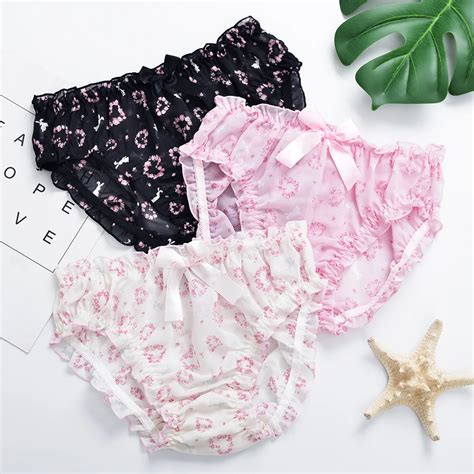 Femmes japonaises en sous vêtements Filles nues et leurs chattes