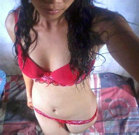 Tante Girang Toket Gede Pakai Bikini Seksi Sebelum Ditelanjangi Di Warung Kopi Hot Merem Melek 89