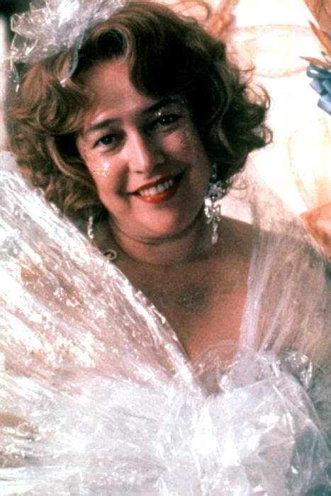 Kathy Bates As Evelyn Couch In Fried Green Tomatoes Dressed In Cellophane To Attract The Attent