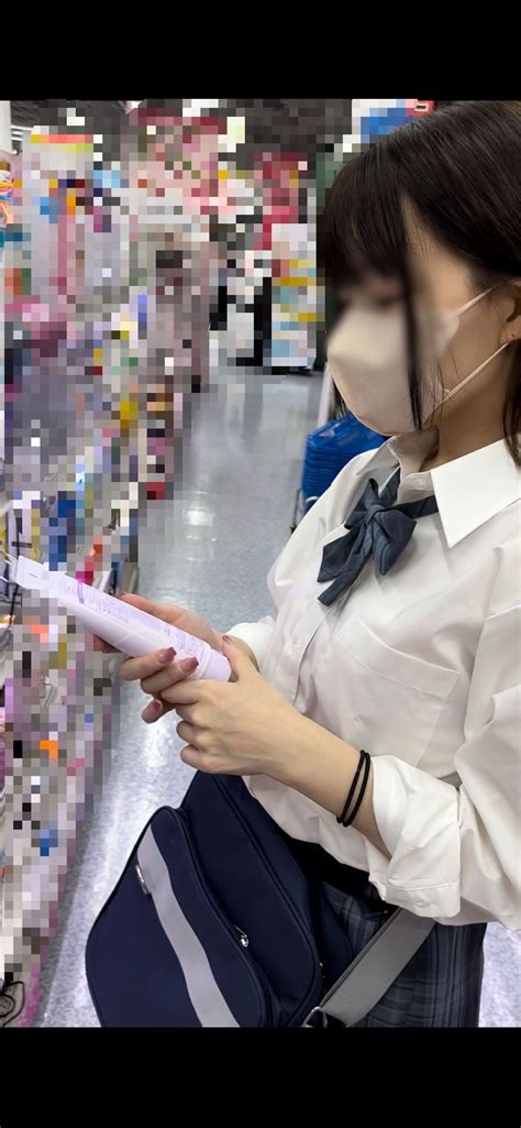 激カワ制服tバックjk逆さ撮り 素人・jk・美少女・逆さ撮りデータベース