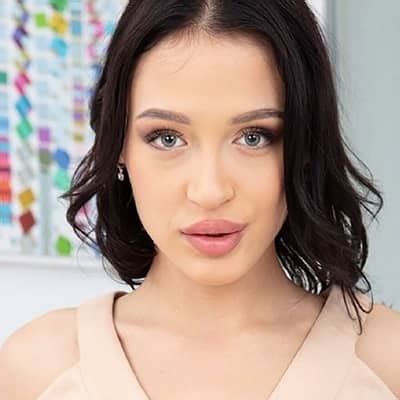 Kristina Lisina Bio Age Net Worth Height Nationality Facts