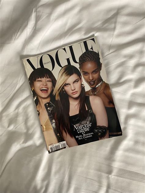 Vogue Magazine Aesthetic Vogue Magazine Model Vogue