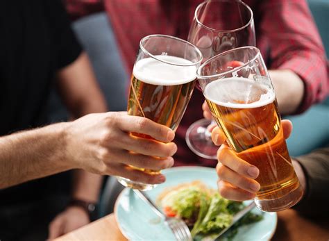 These Are The Warning Signs Youre Drinking Too Much Beer — Eat This Not That