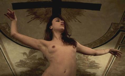 Tv Nudity Report The New Pope High Maintenance And More 22420