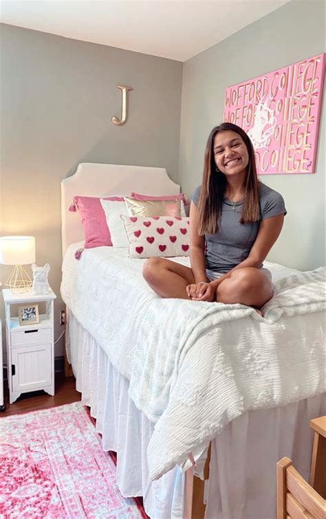 Freshman Dorm Room💌 Preppy Dorm Room College Dorm Room Decor College Dorm Room Inspiration