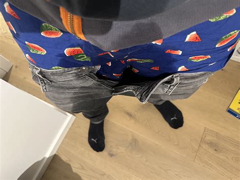 Peed My Jeans Coming Home To My New Apartment Page 2 Omorashi Experiences Omorashi