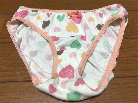 新品妹姪っ子JS女の子下着カラフルなハートプリントがPOPでキュートなパンツタンス整理品 難あり エコ 処分下着 の落札情報