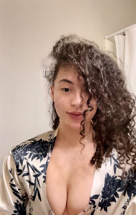 Good Morning Reddit 21 Jamaican And Japanese Girl Here R Selfie