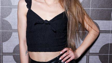 Bonnie Dolce Women Hair Pornstar TeamSkeet 853x1280 Wallpaper