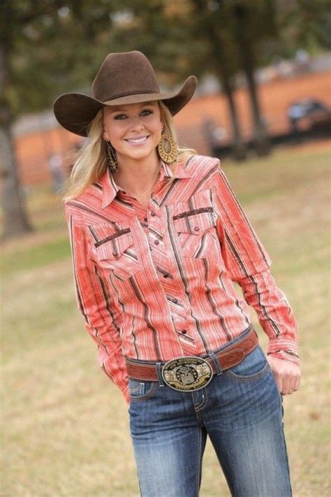 Pin By Joshua Burns On Cowgirl Up Denim Country Western Outfits Women Jeans