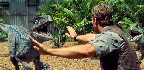 Jurassic World Reino Ameaçado Blue é Oficialmente A Personagem Mais Importante Mundo