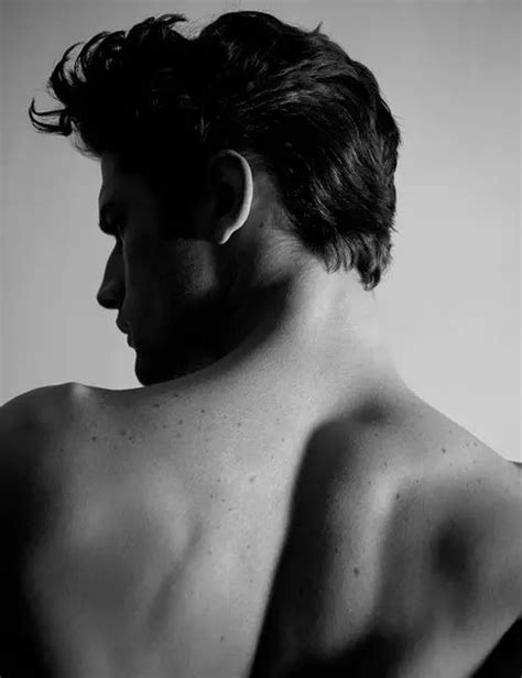 Pin By Ildy On Body Art Body Photography Male Portrait Men Photography